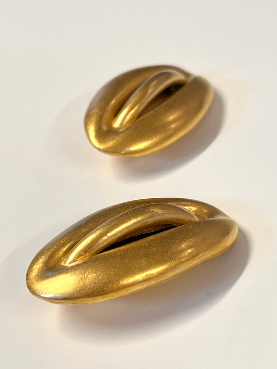 vintage modernist brushed brassy gold oblong button earrings 90s – hong ...