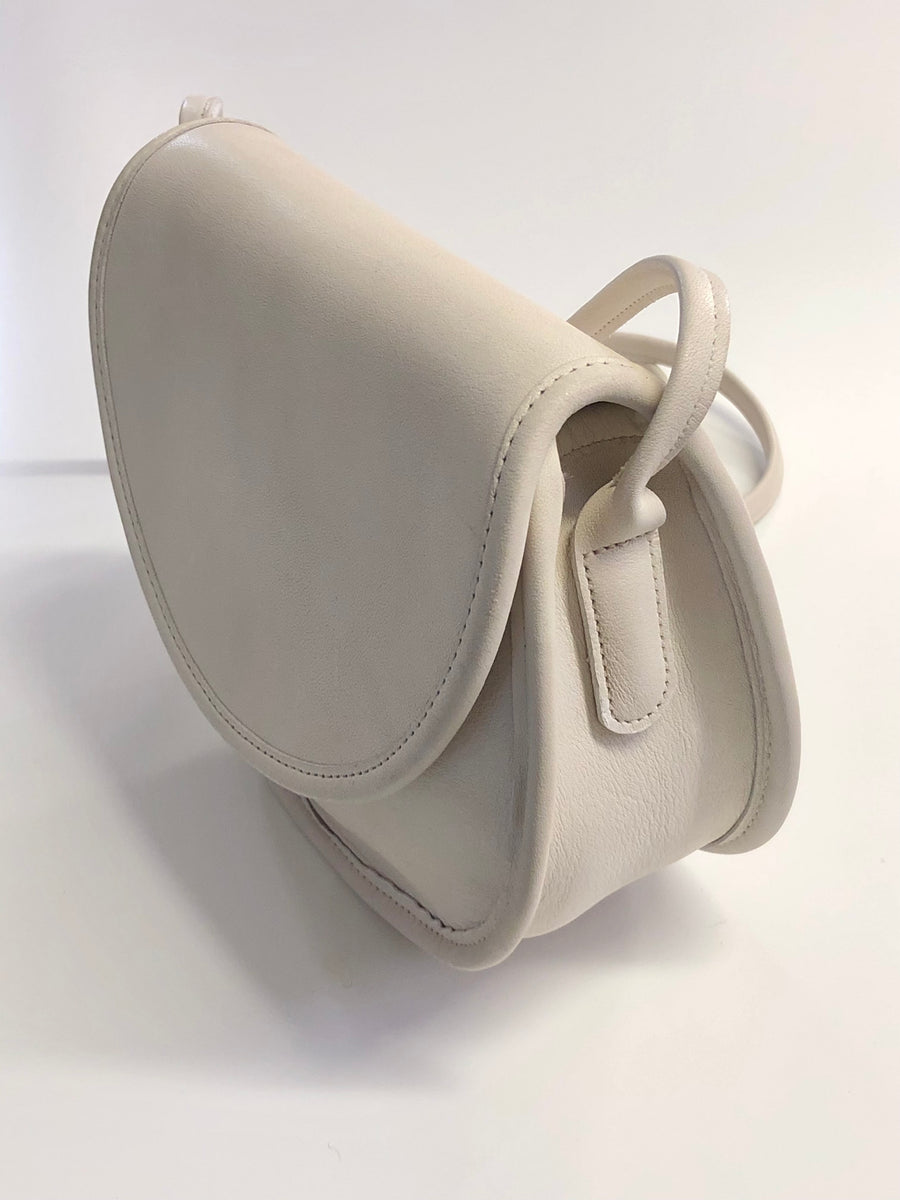 vintage Coach ivory leather Casey crossbody bag 80s – hong kong vintage